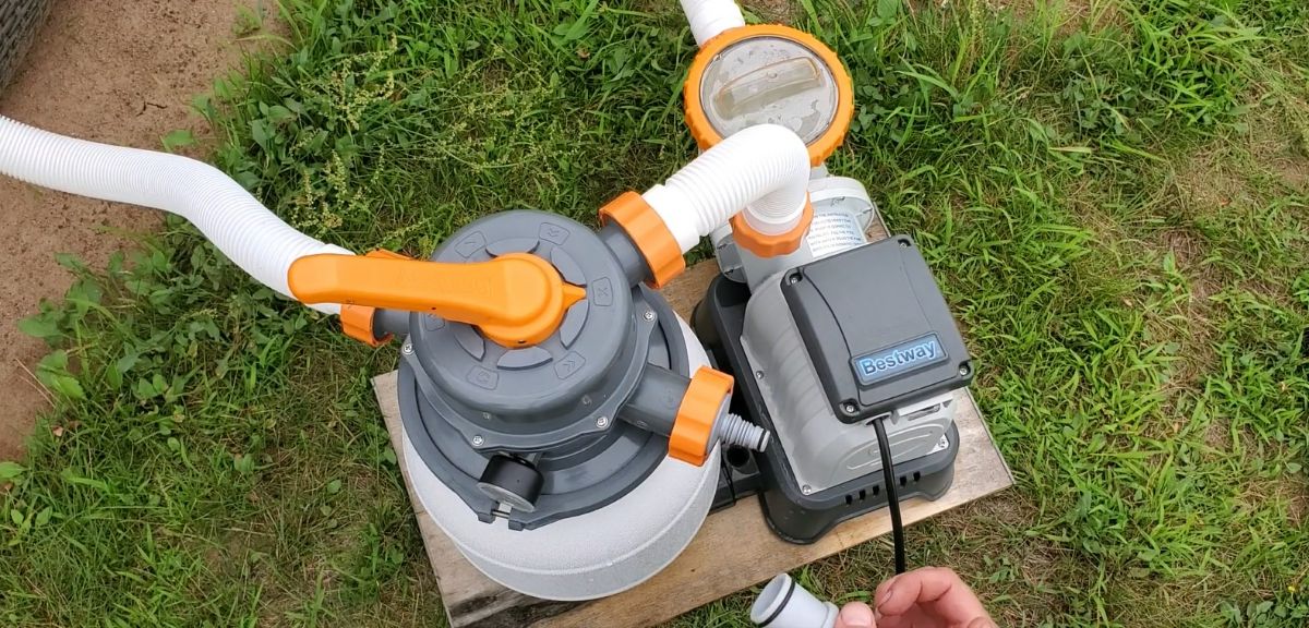 How to Backwash a Bestway Pool Filter – PoolsForFools.com